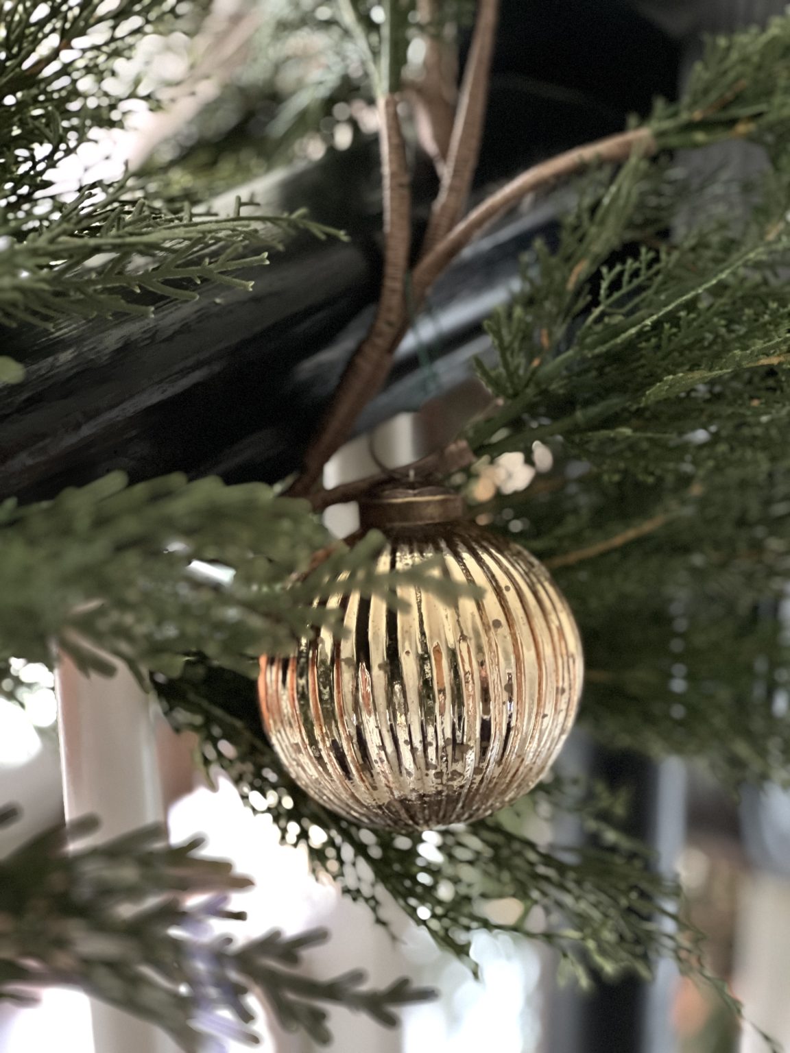 Festive Foyer - Haneen's Haven